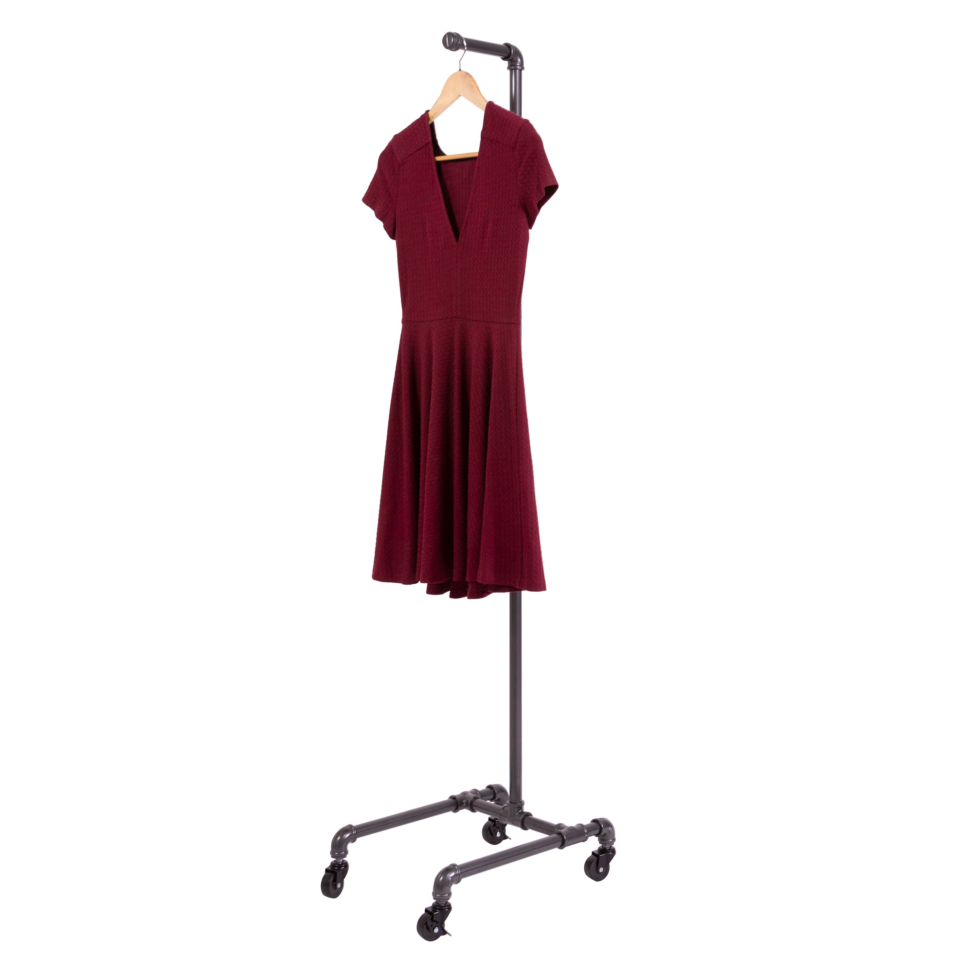 Pipeline 4-Leg Costume Rack| capitolhardwarellc.com